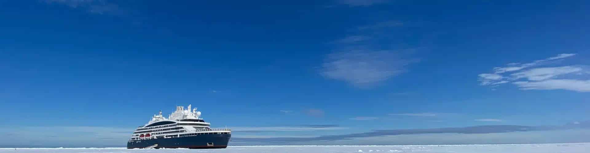 A dream voyage combining a luxury hotel with Arctic exploration | Ponant